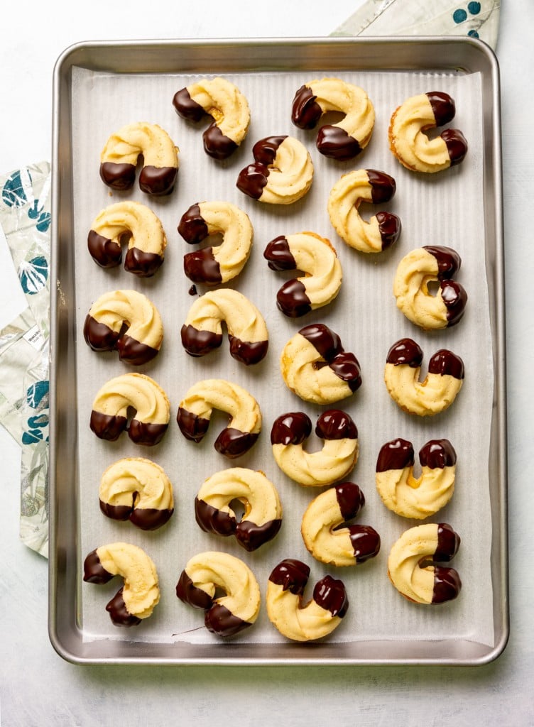 Linzer Kipferl - Austrian Piped Sandwich Cookies