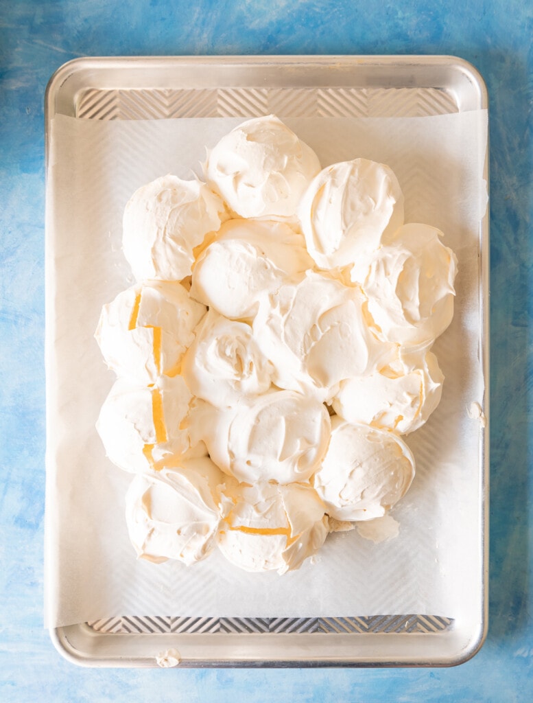 Mango Smashed Pavlova with Mango Curd and Passion Fruit - Pineapple and ...